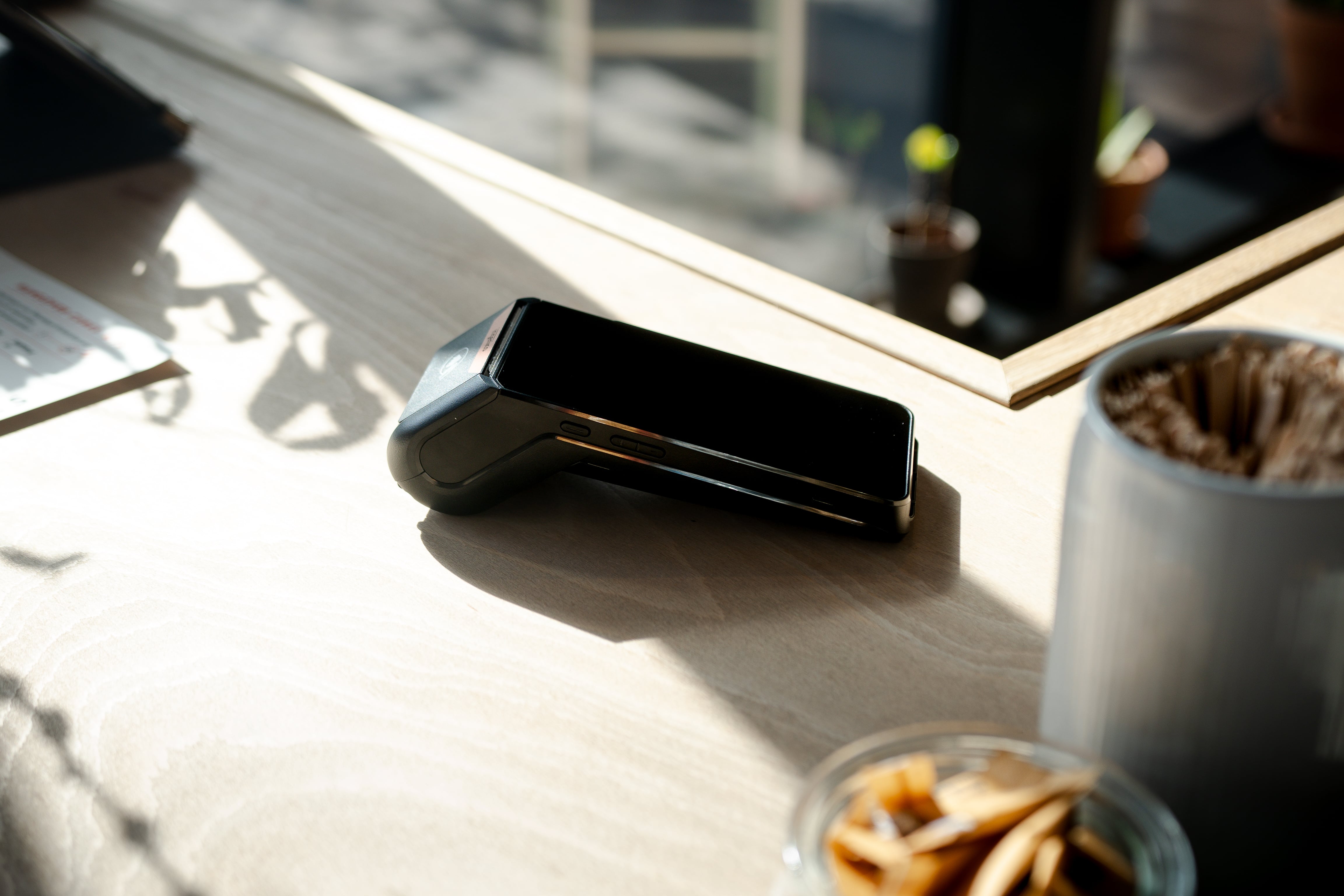 DX8000 card machine | takepayments